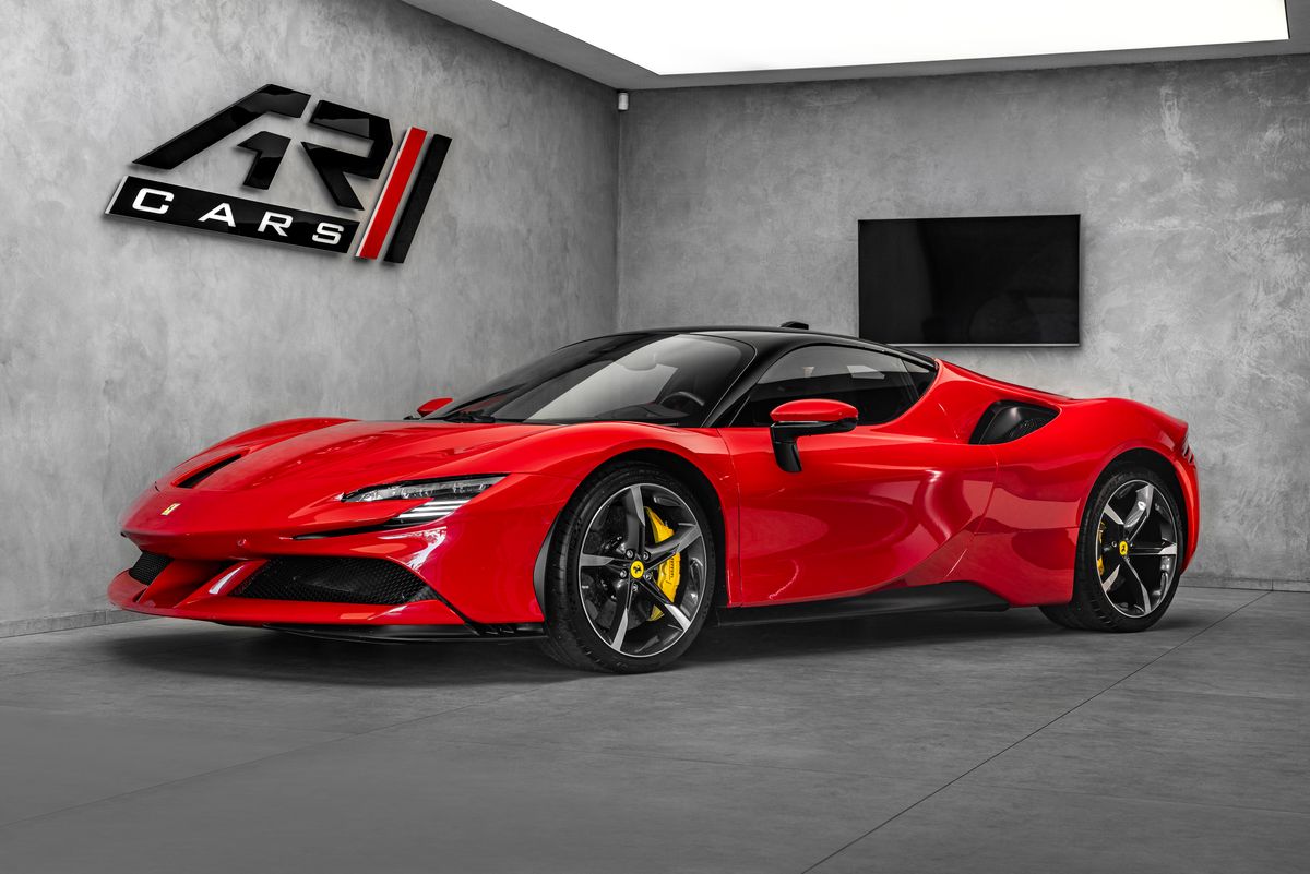 Ferrari SF90 Lift, kamera 2023